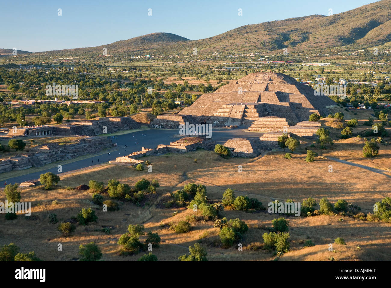 Pyramide des Mondes Piramide De La Luna und die alten Azteken ...