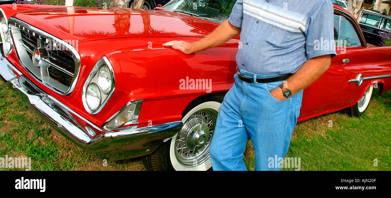 Grey haired old man big -Fotos und -Bildmaterial in hoher Auflösung – Alamy