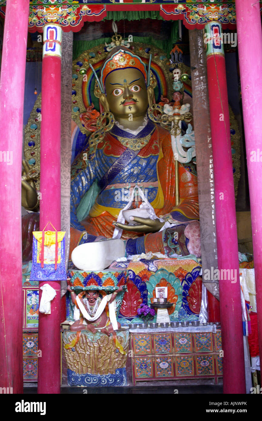 Hemis Kloster Interieur, Guru Padmasambhava Statue, Ladakh, Indien ...