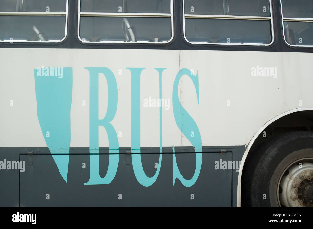 Old bus sign -Fotos und -Bildmaterial in hoher Auflösung – Alamy