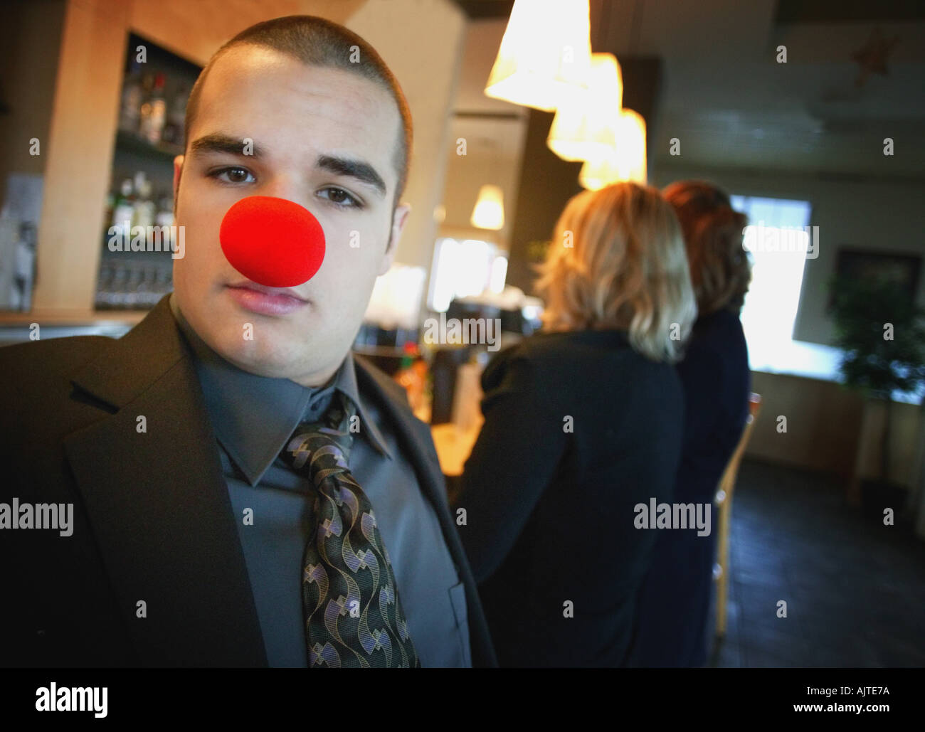 Mann mit roter nase comic -Fotos und -Bildmaterial in hoher Auflösung ...