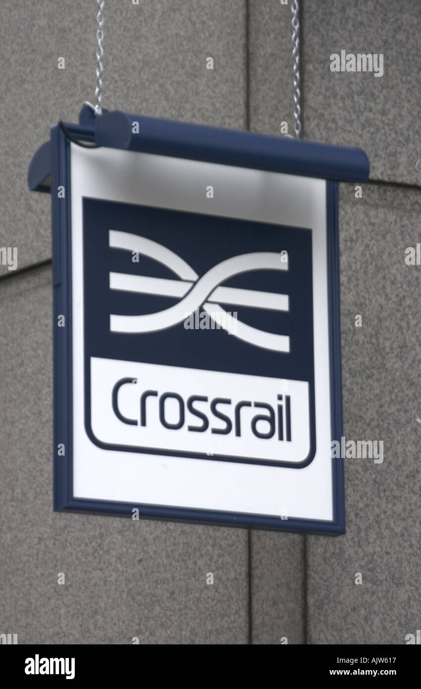 Crossrail logo -Fotos und -Bildmaterial in hoher Auflösung – Alamy