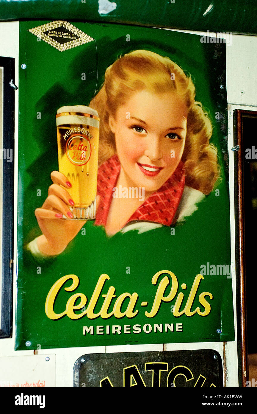 Pils beer pub -Fotos und -Bildmaterial in hoher Auflösung – Alamy