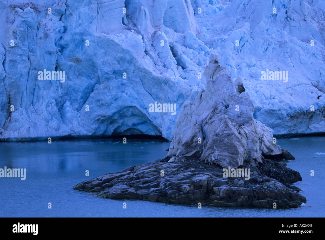Raudfjord gletscher -Fotos und -Bildmaterial in hoher Auflösung – Alamy