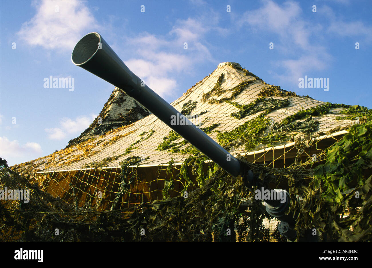 Hellfire caves -Fotos und -Bildmaterial in hoher Auflösung – Alamy