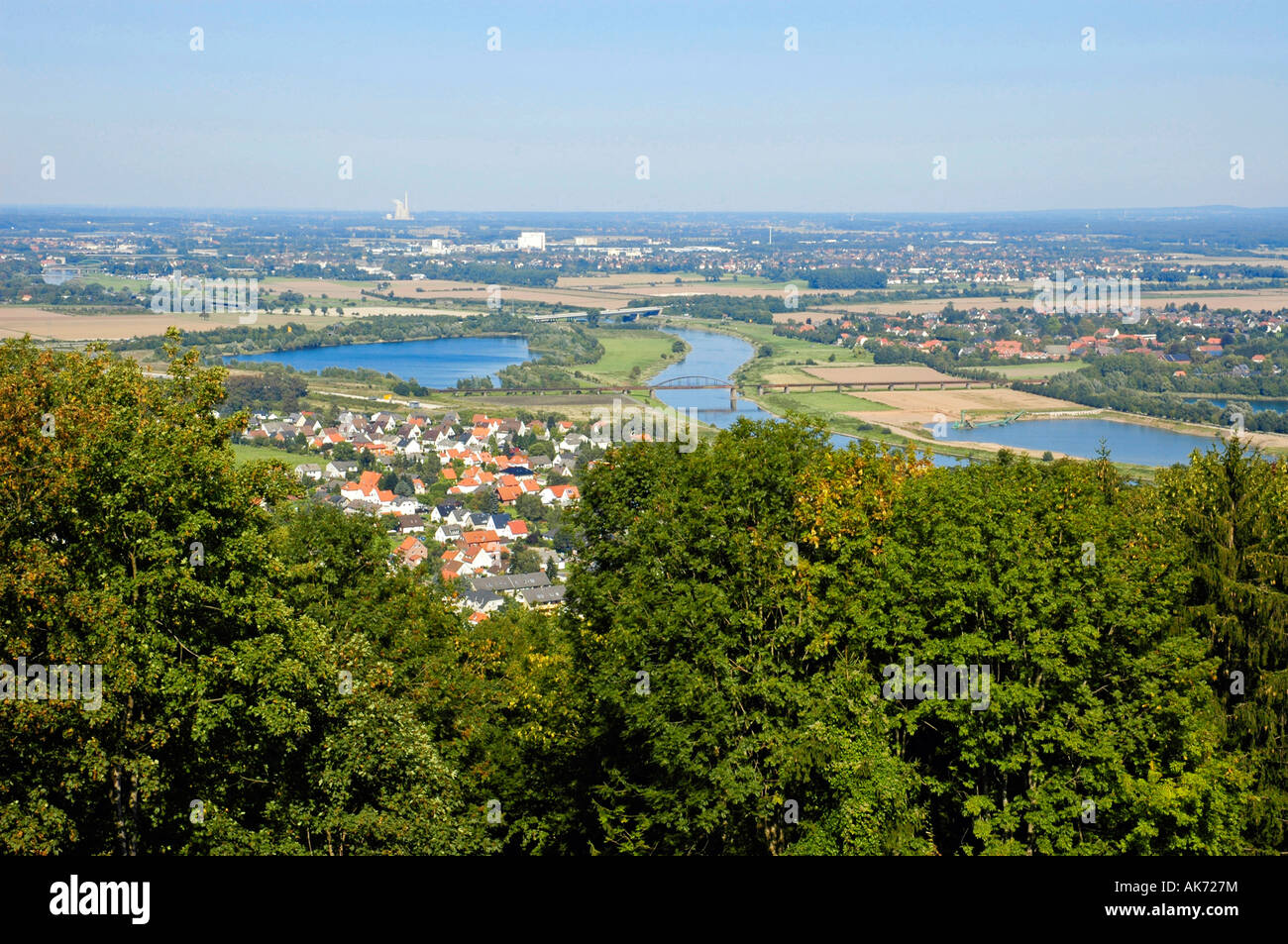 Denkmal am weser -Fotos und -Bildmaterial in hoher Auflösung – Alamy