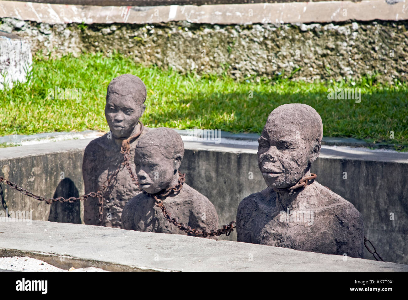 Slaves chained -Fotos und -Bildmaterial in hoher Auflösung – Alamy