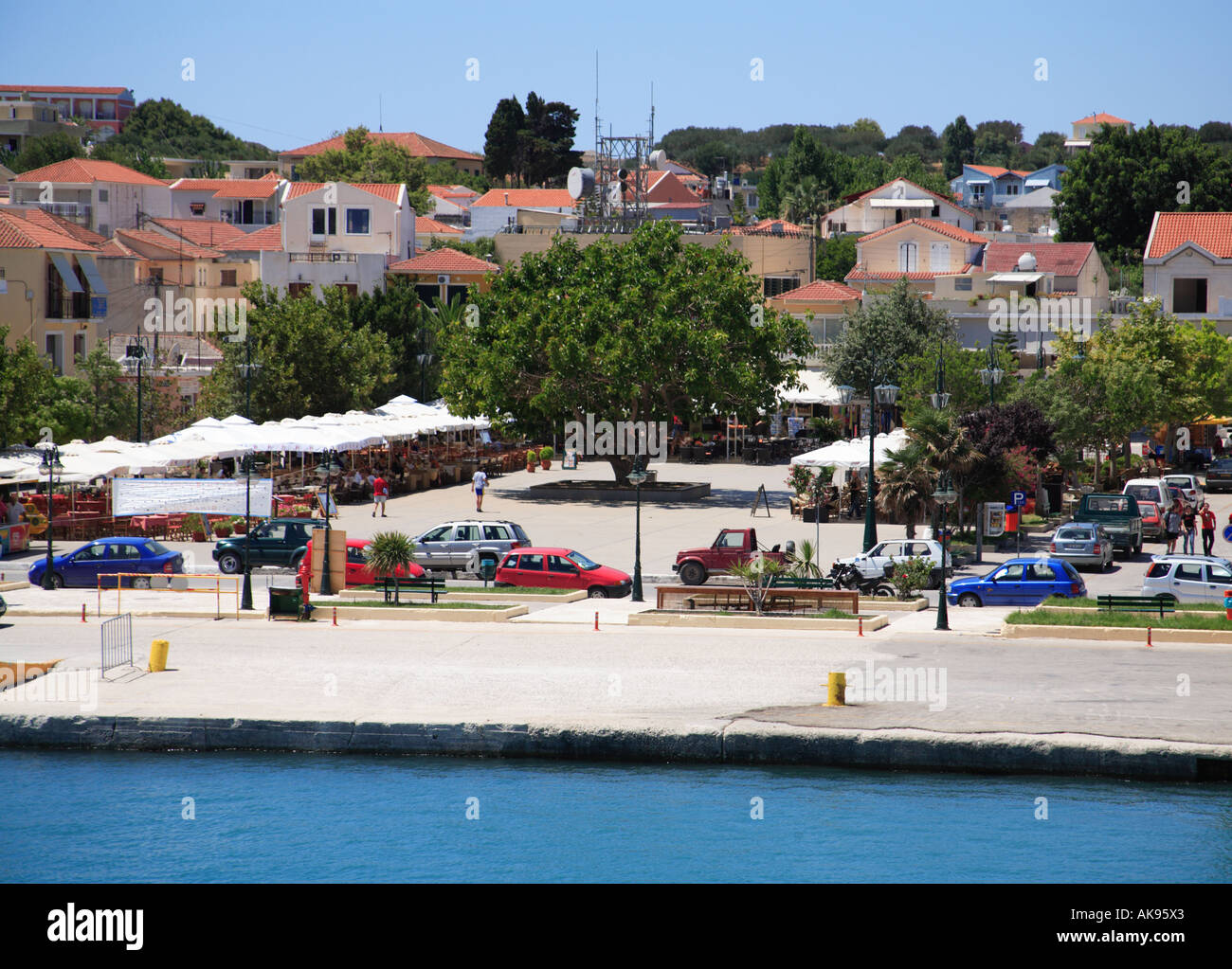 Kefalonia lixouri town square greek -Fotos und -Bildmaterial in hoher ...
