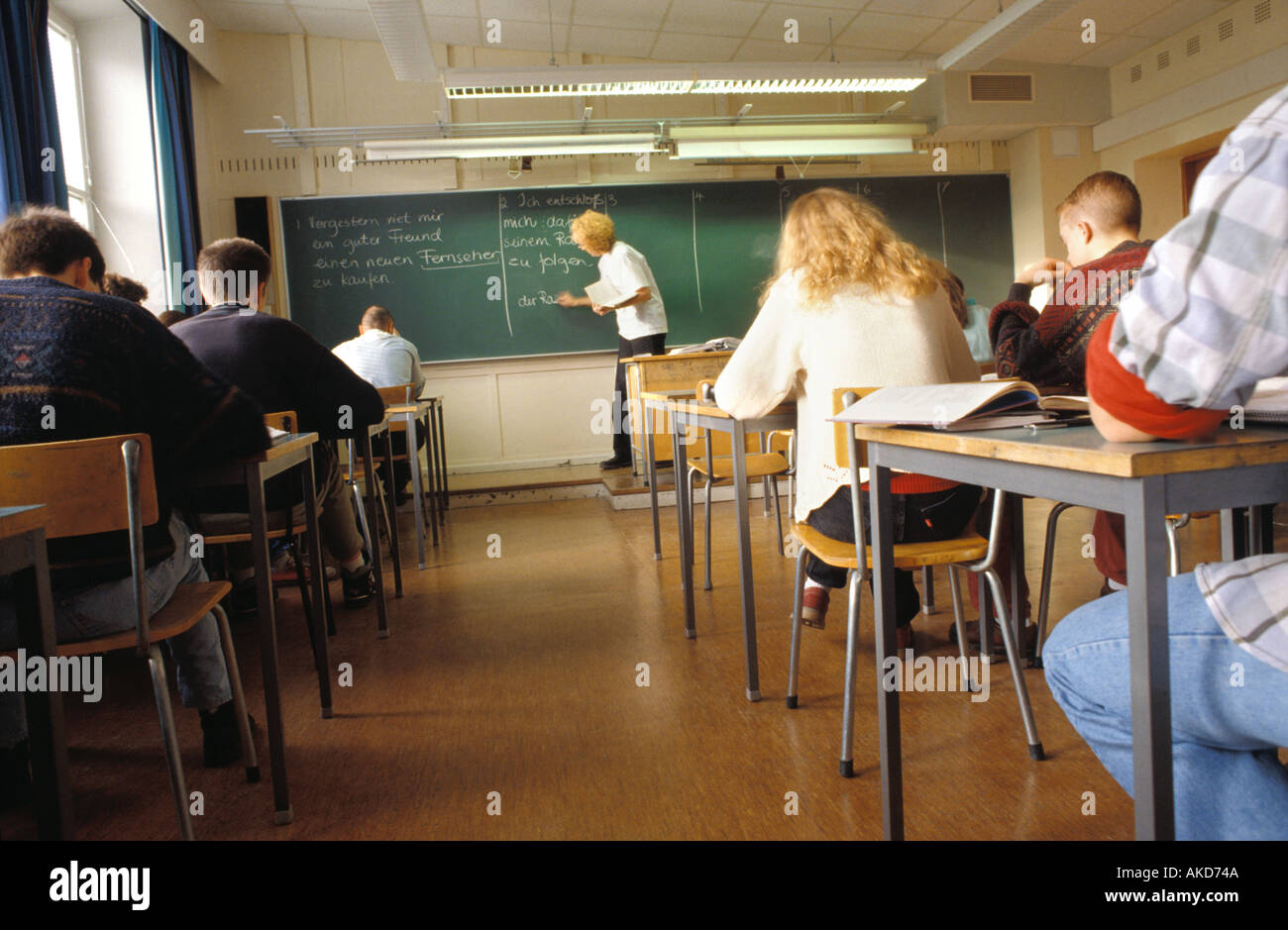 Deutsche klassenzimmer -Fotos und -Bildmaterial in hoher Auflösung – Alamy