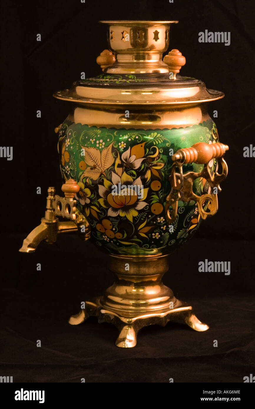 Elektrischer samowar -Fotos und -Bildmaterial in hoher Auflösung – Alamy