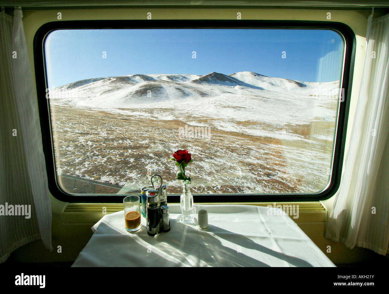 Lhasa bahn tangula -Fotos und -Bildmaterial in hoher Auflösung – Alamy