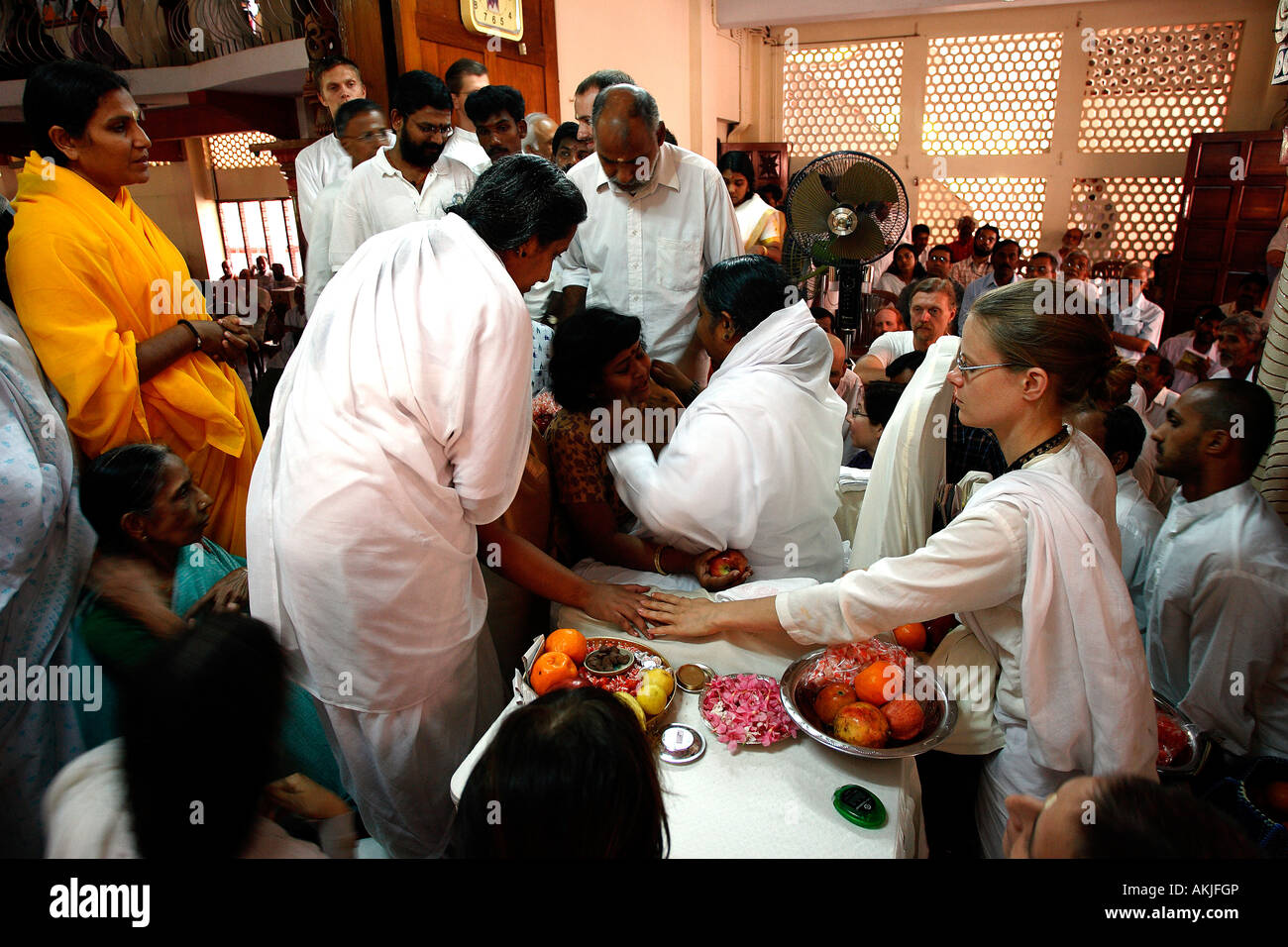 Sri mata amritanandamayi devi -Fotos und -Bildmaterial in hoher ...