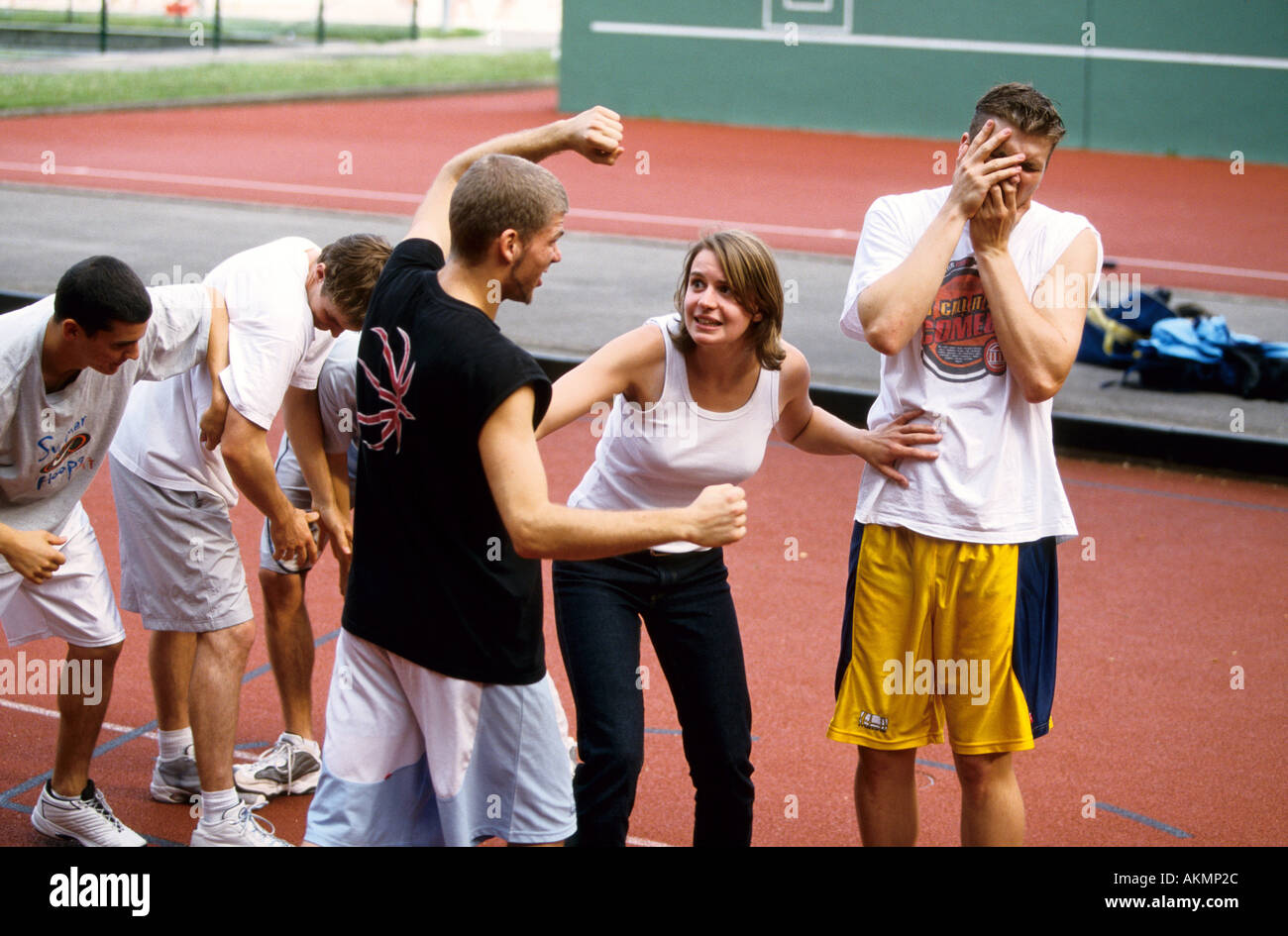 Aggression aggression aggressiv -Fotos und -Bildmaterial in hoher ...