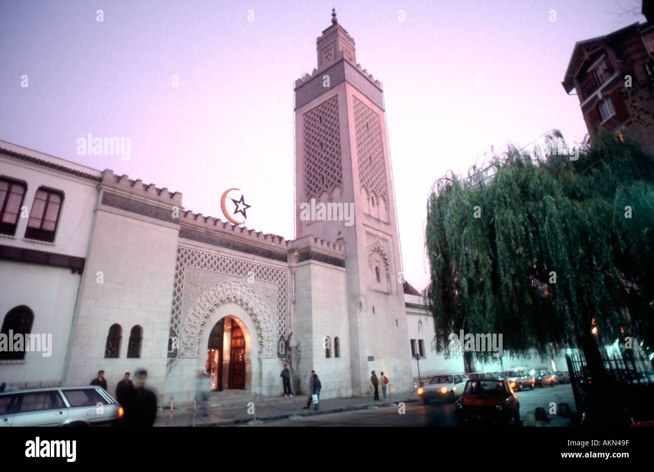 La grande mosquée de paris -Fotos und -Bildmaterial in hoher Auflösung ...
