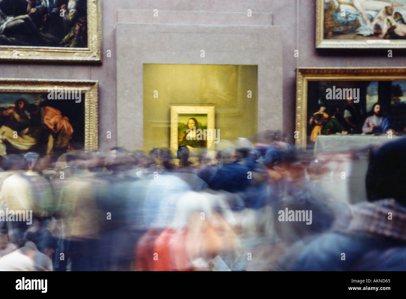 Mona lisa louvre crowds -Fotos und -Bildmaterial in hoher Auflösung – Alamy
