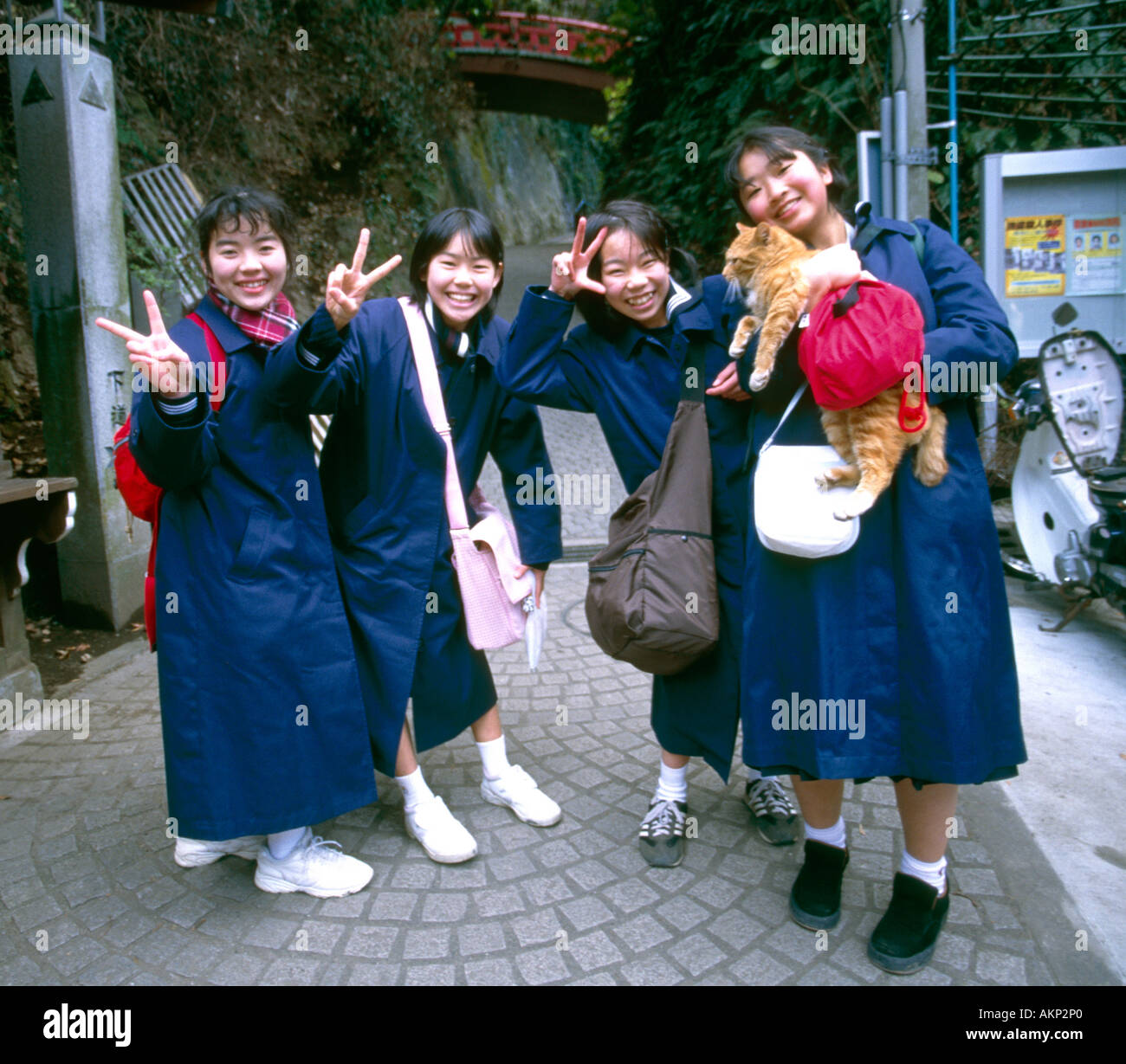 Japanische schulmädchen -Fotos und -Bildmaterial in hoher Auflösung – Alamy