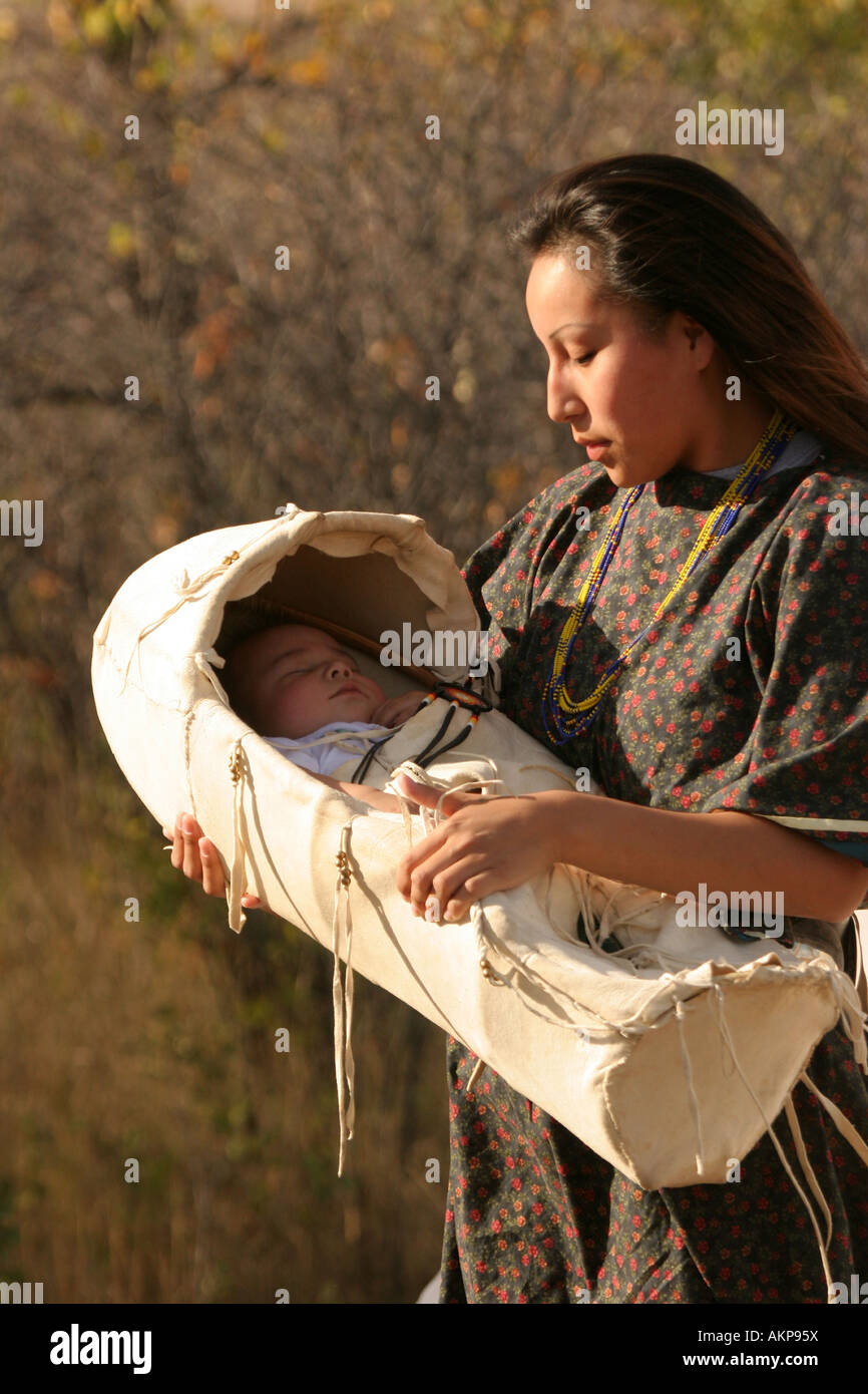 Native american indian baby in -Fotos und -Bildmaterial in hoher ...