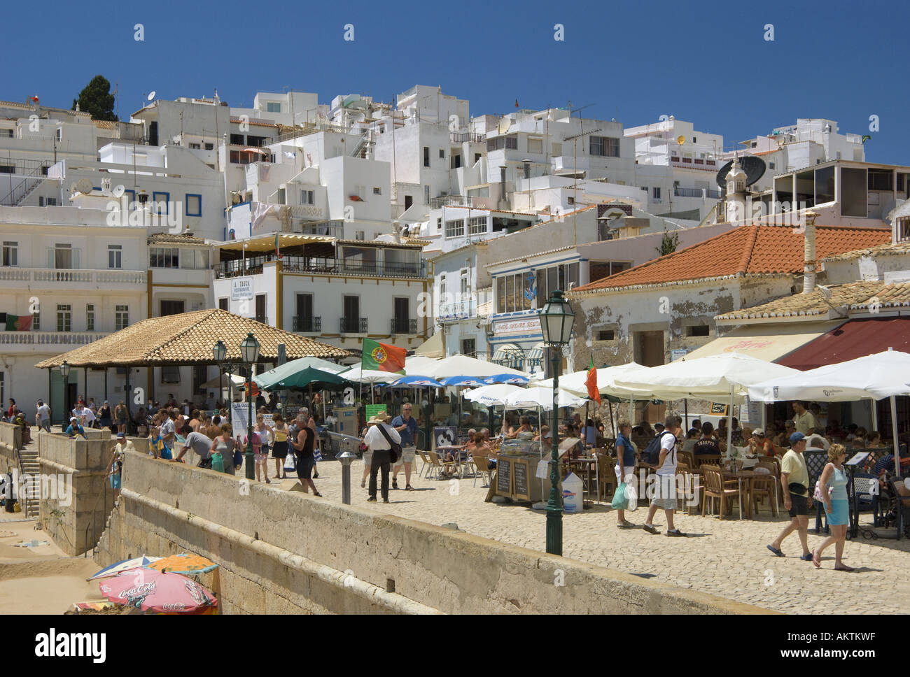 Albufeira promenade -Fotos und -Bildmaterial in hoher Auflösung – Alamy