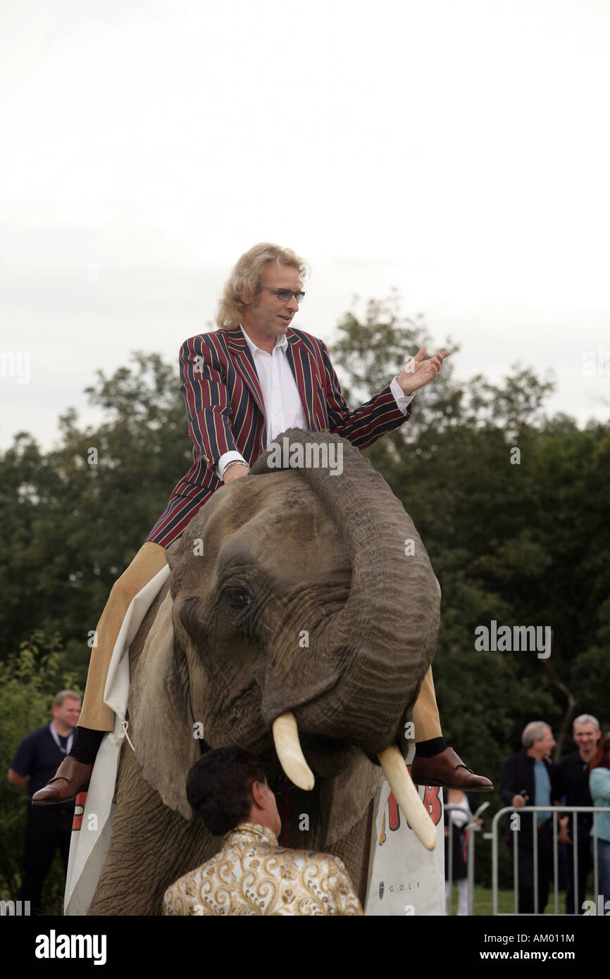 German showmaster -Fotos und -Bildmaterial in hoher Auflösung – Alamy