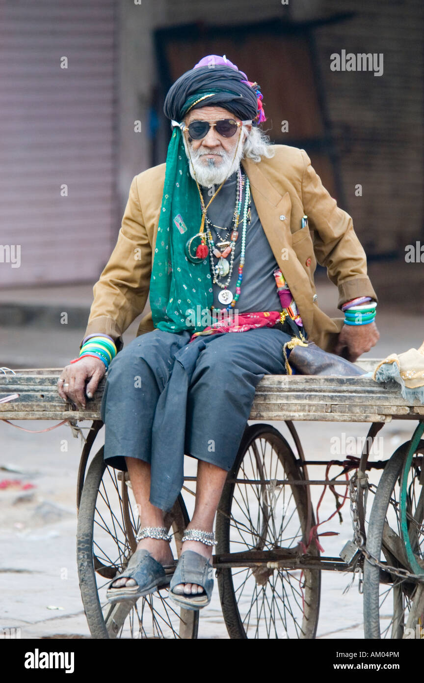Poor blind man -Fotos und -Bildmaterial in hoher Auflösung – Alamy