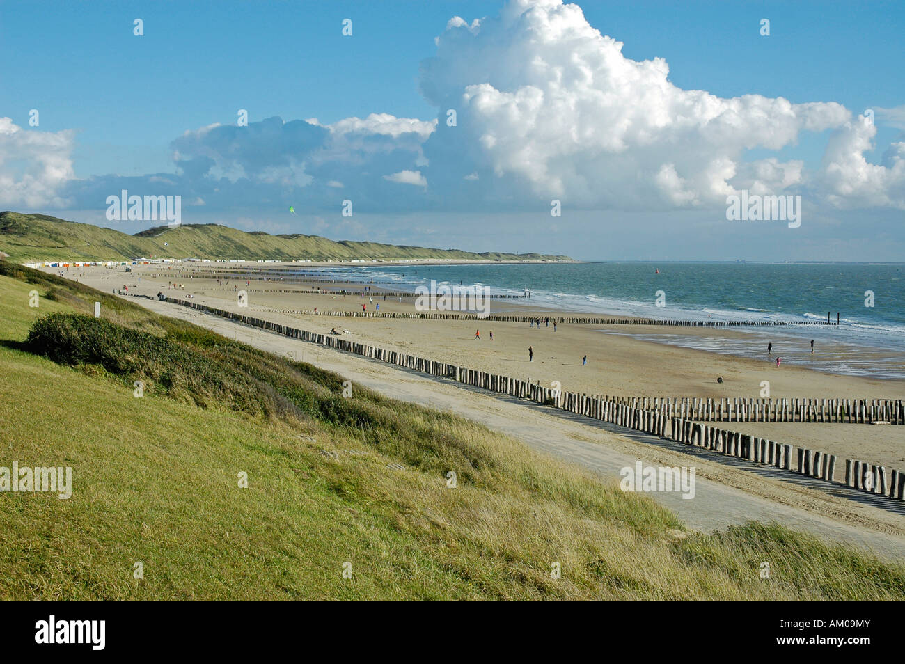 Strand mit Promenade, Zoutelande, Zeeland, Holland, Niederlande ...