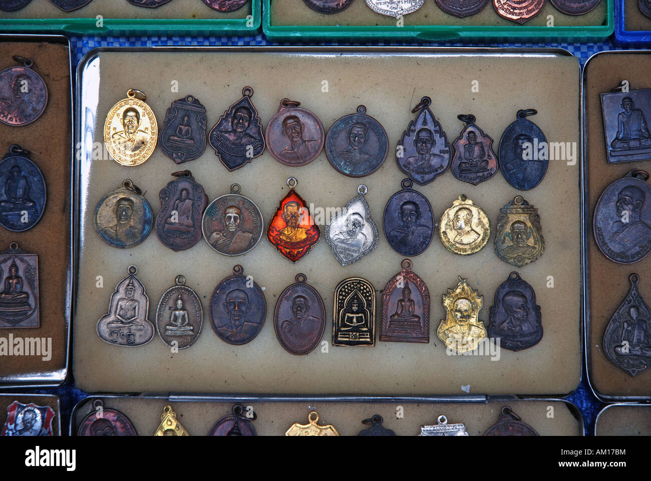 Beliebte amulette -Fotos und -Bildmaterial in hoher Auflösung – Alamy