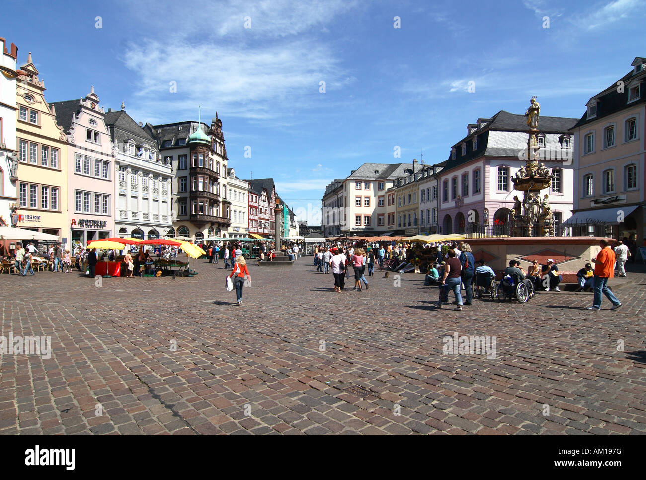 Trier marktplatz -Fotos und -Bildmaterial in hoher Auflösung – Alamy