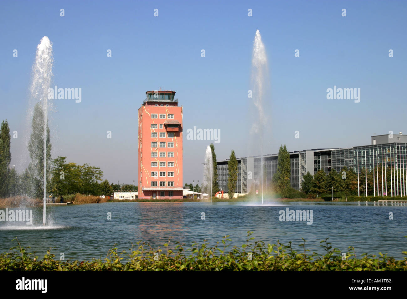 Flughafen münchen riem -Fotos und -Bildmaterial in hoher Auflösung – Alamy