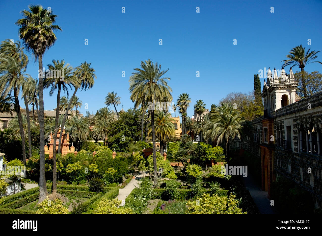 Jardines de las reales alcazares -Fotos und -Bildmaterial in hoher ...