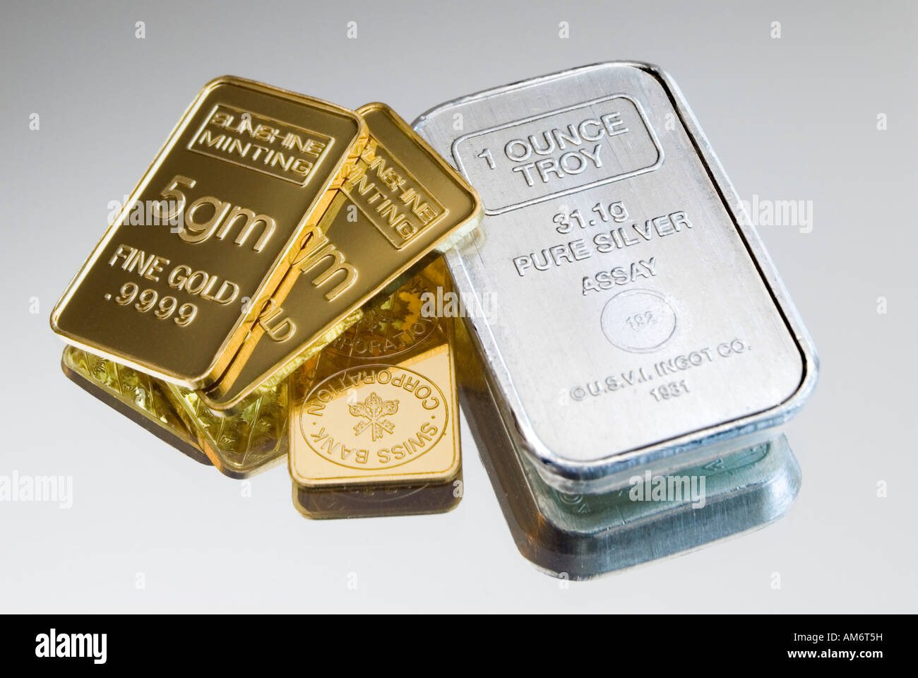 Silbernes gold -Fotos und -Bildmaterial in hoher Auflösung – Alamy