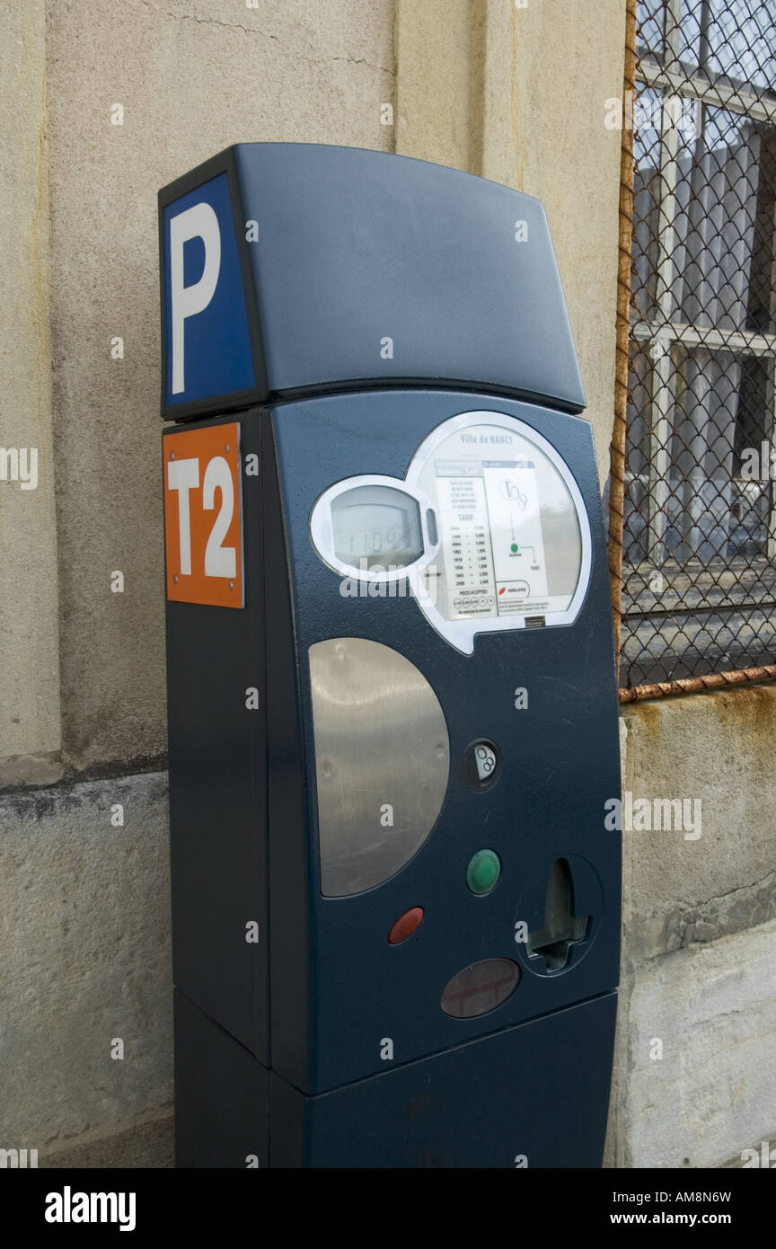 Parkuhr frankreich -Fotos und -Bildmaterial in hoher Auflösung – Alamy