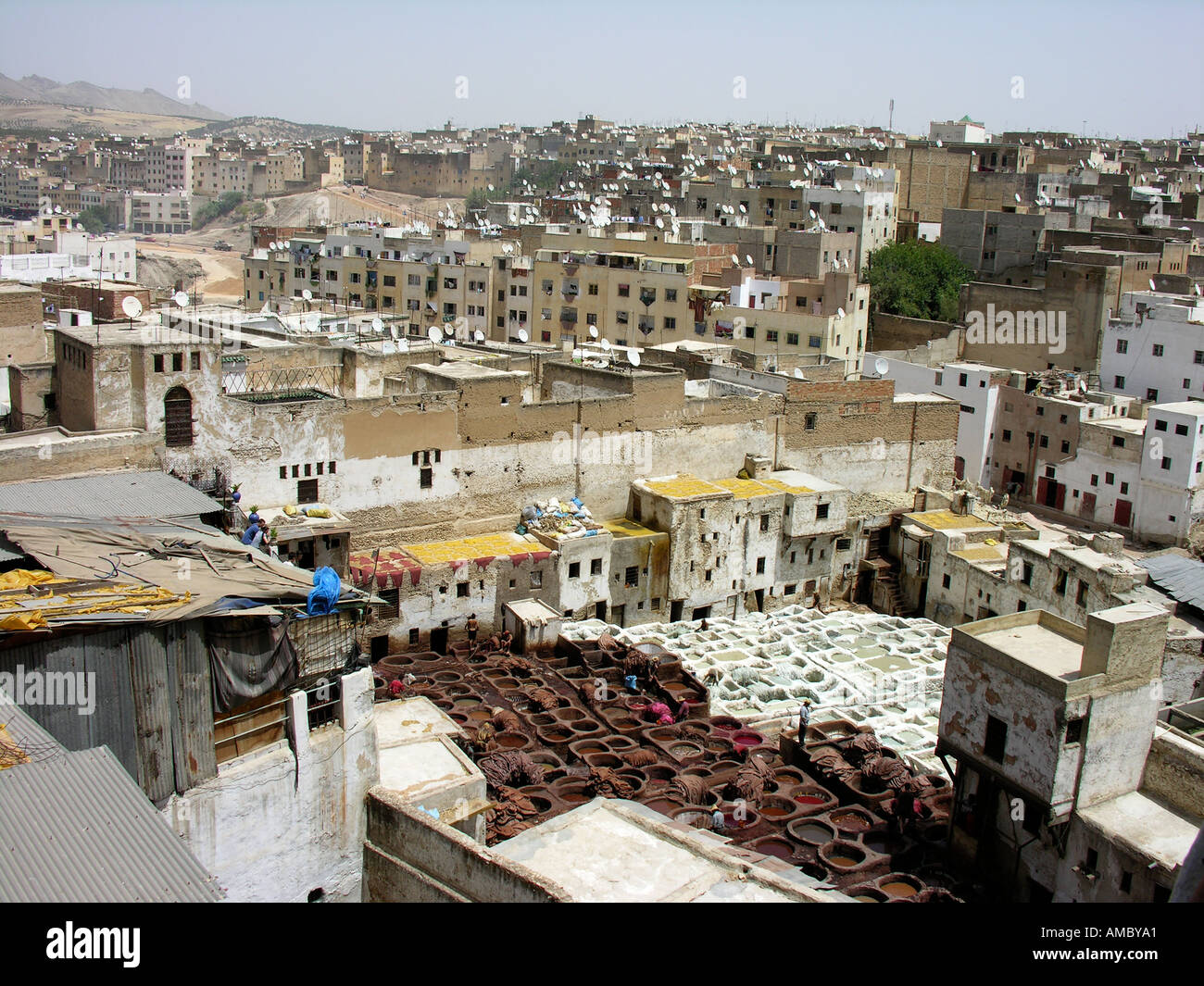 Fes Fes in Marokko Zoco Medina Gerberei Nachbarschaft Stockfotografie ...