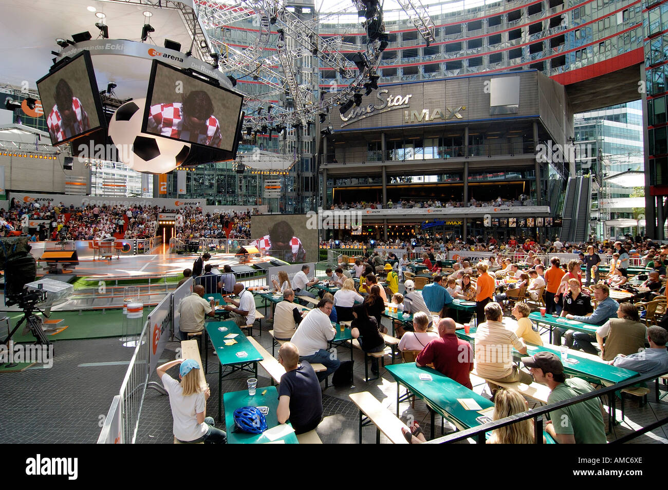 Deutschland Berlin Sony Mitte Architekt Helmut Jahn Architektur ...