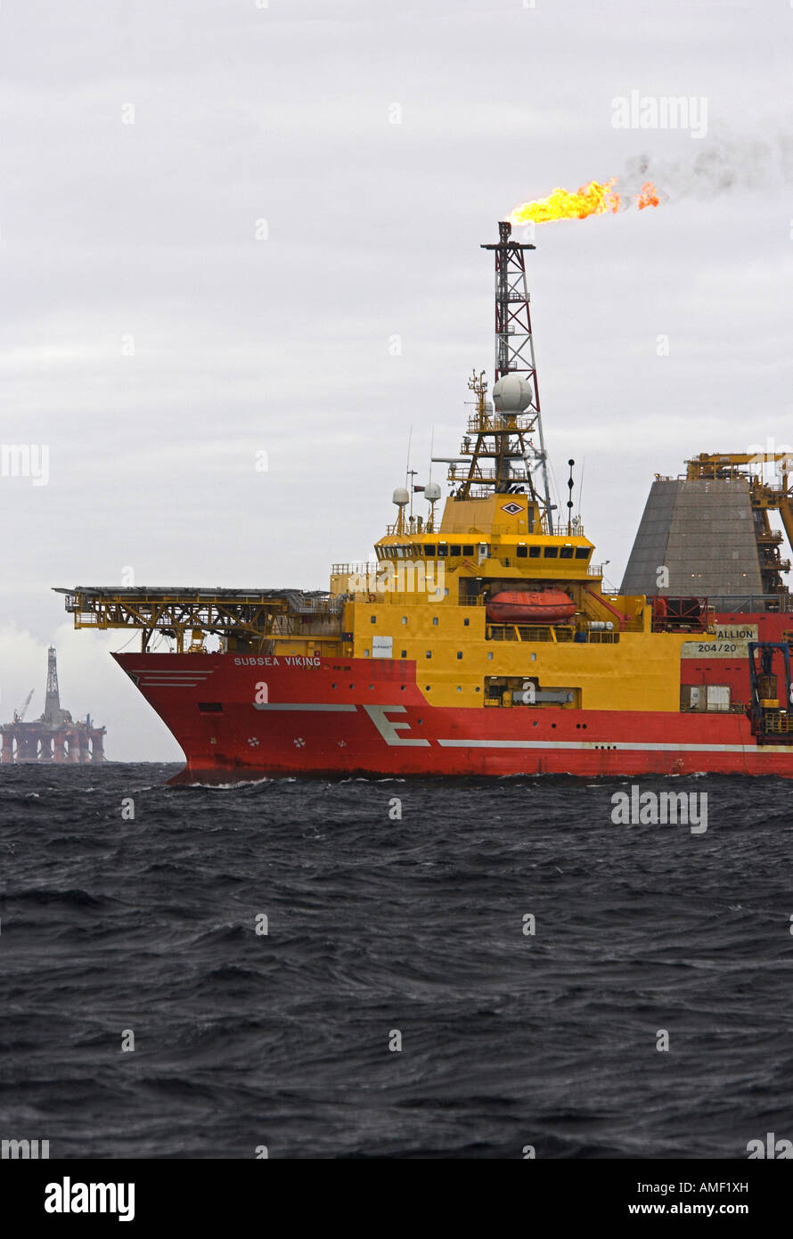 Gas Ship Stockfotos & Gas Ship Bilder - Seite 2 - Alamy