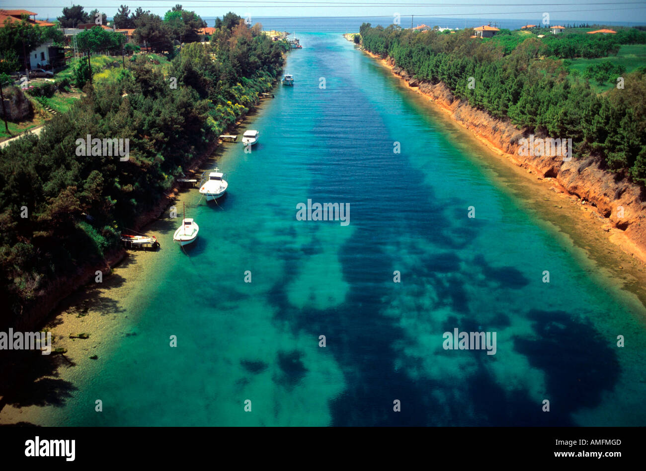 Griechenland, Chalkidiki, Kassandra, Kanal von Nea Potidea Stockfoto ...