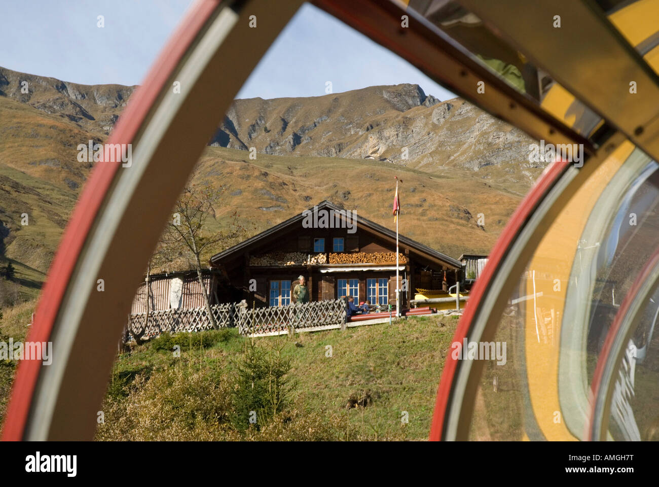 Mountain Train Rothorn Bahn zwischen Brienz und Brienzer Rothorn s Peak ...