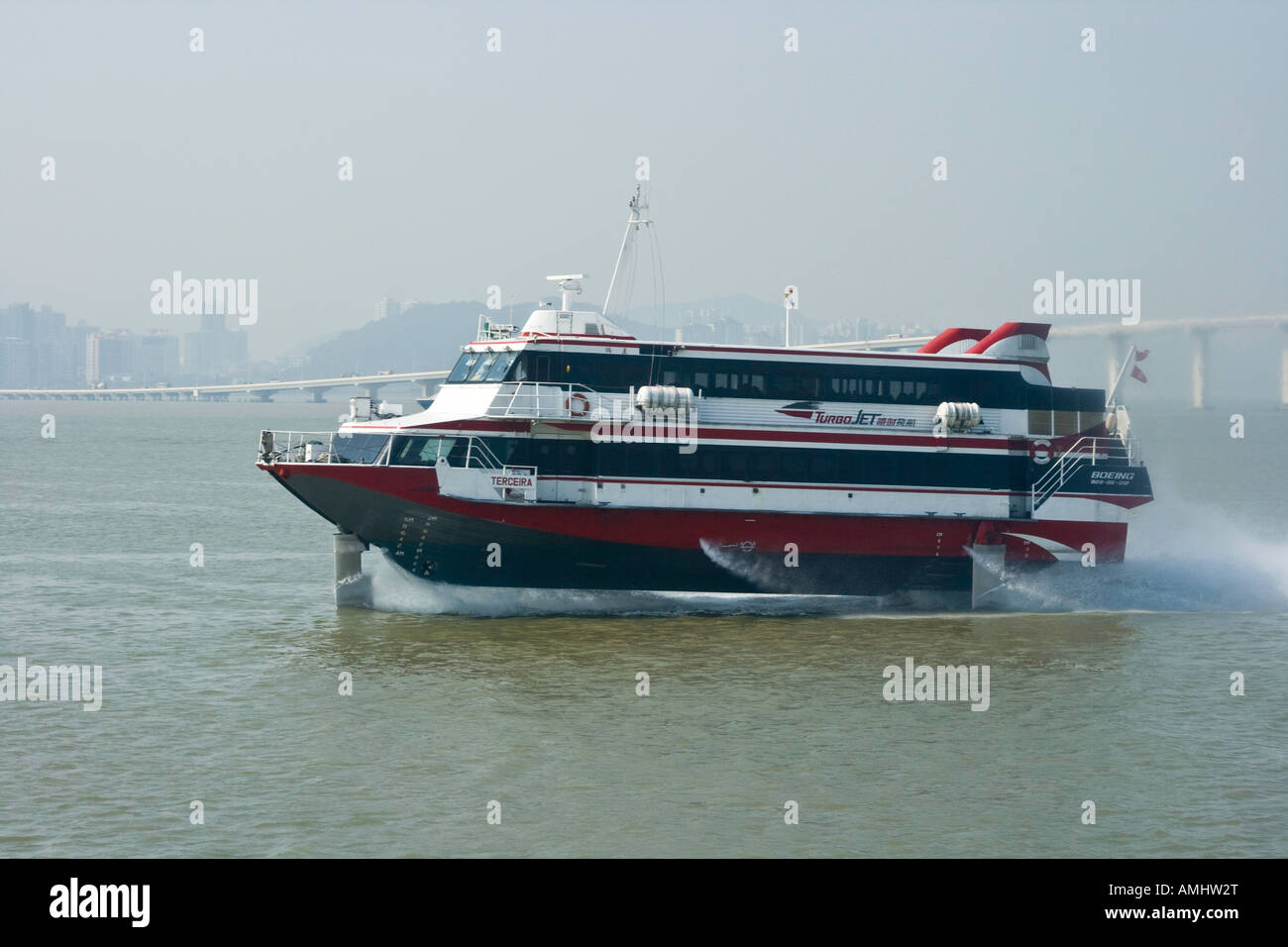 Turbo jet ferry hong kong -Fotos und -Bildmaterial in hoher Auflösung ...