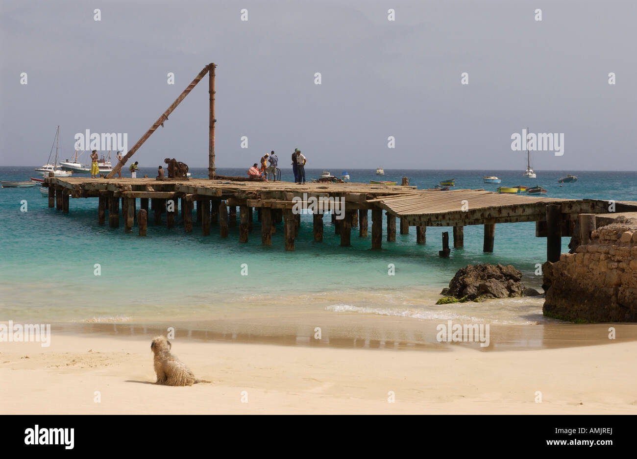 Santa maria ponton -Fotos und -Bildmaterial in hoher Auflösung – Alamy