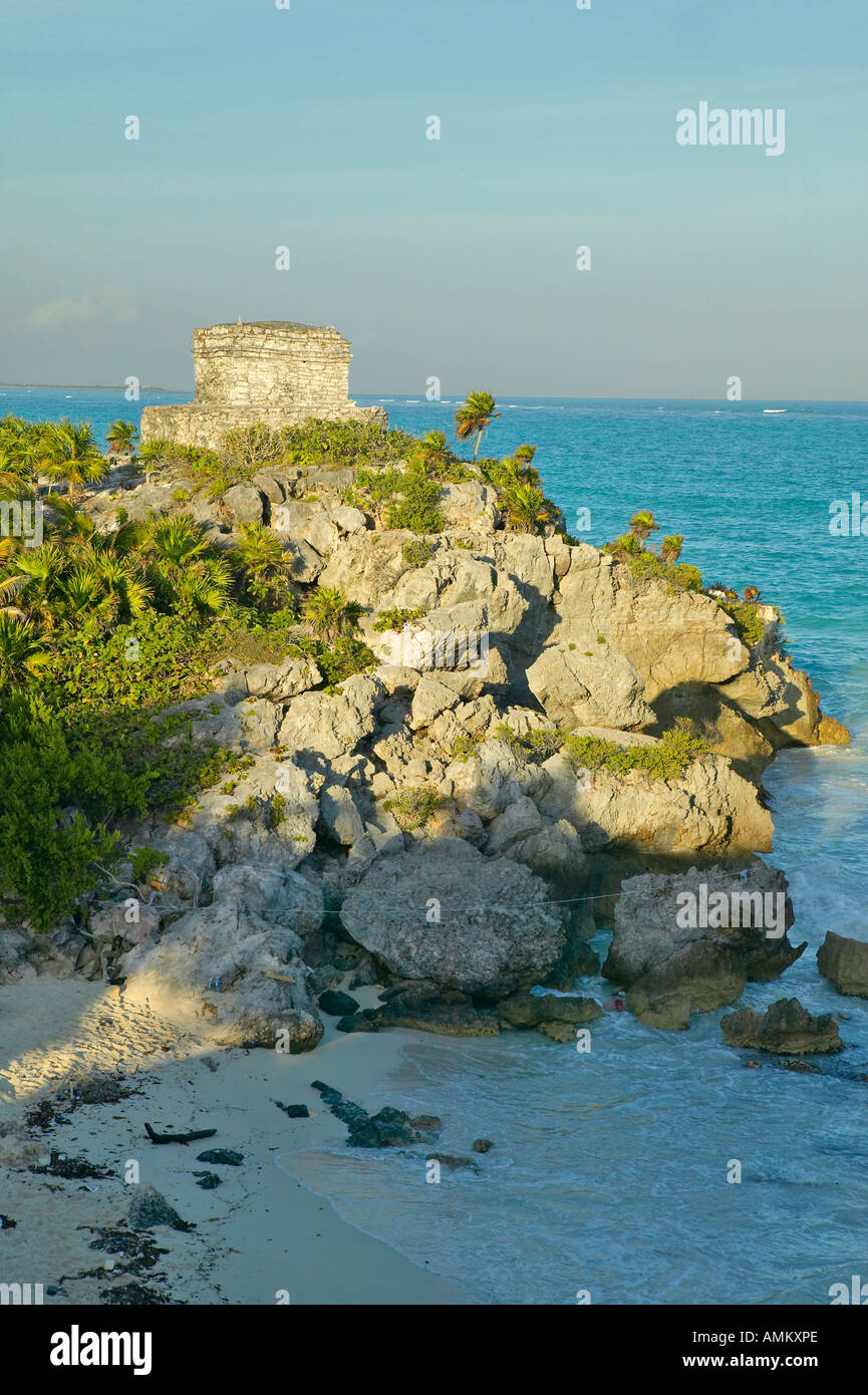 Templo del Dios del Viento Maya Ruinas de Tulum Tulum Ruinen in Yucatan ...