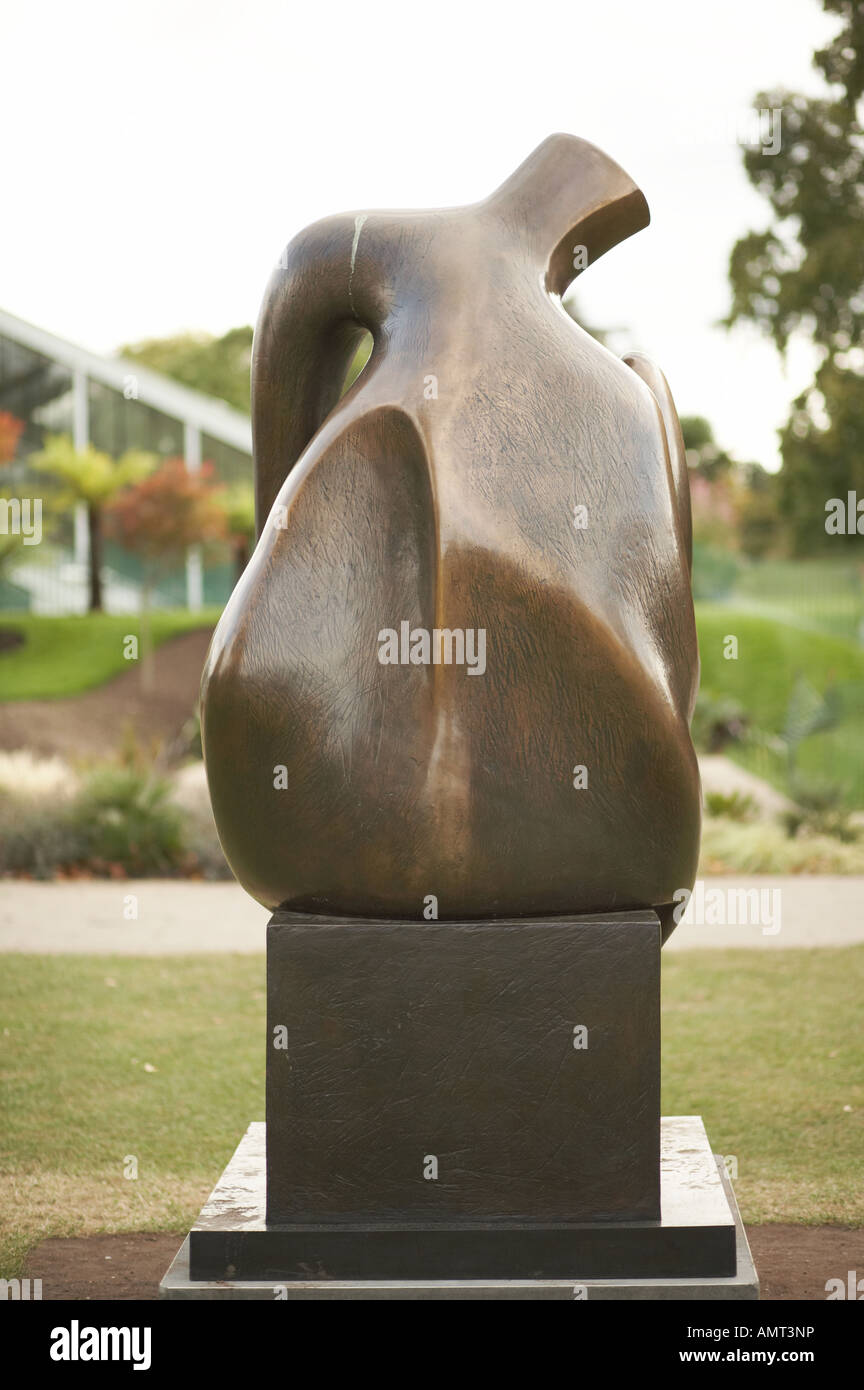 Mutter und kind skulptur -Fotos und -Bildmaterial in hoher Auflösung – Alamy