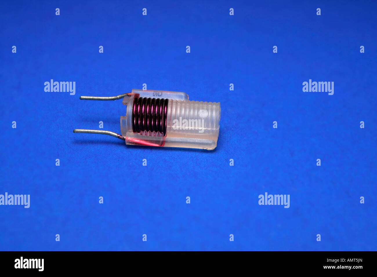 Electromagnetic coil -Fotos und -Bildmaterial in hoher Auflösung – Alamy