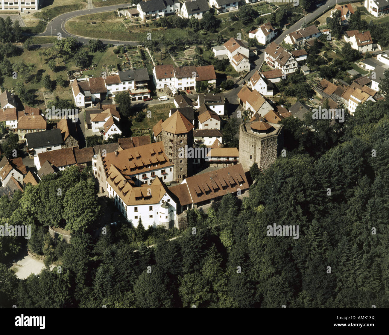 Burg rieneck -Fotos und -Bildmaterial in hoher Auflösung – Alamy