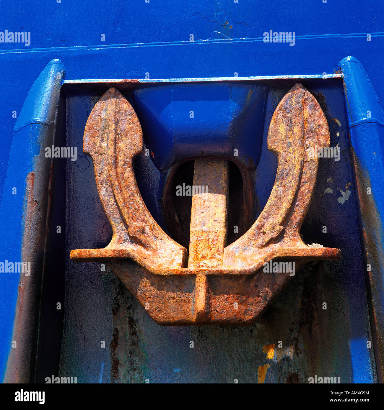 Vor anker liegen -Fotos und -Bildmaterial in hoher Auflösung – Alamy