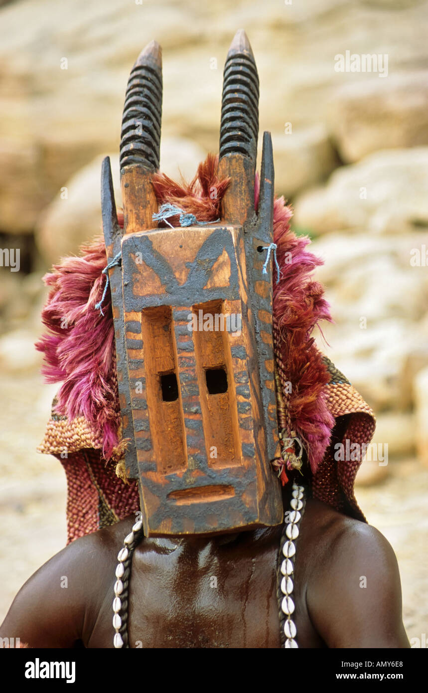 Dogon mask -Fotos und -Bildmaterial in hoher Auflösung – Alamy