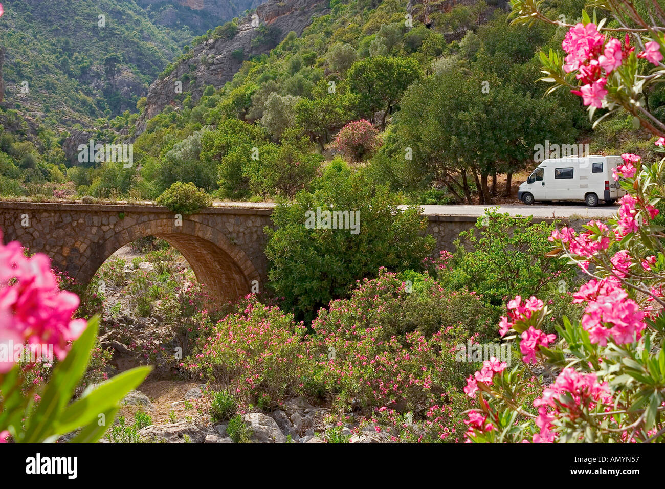 Parnon gebirge -Fotos und -Bildmaterial in hoher Auflösung – Alamy