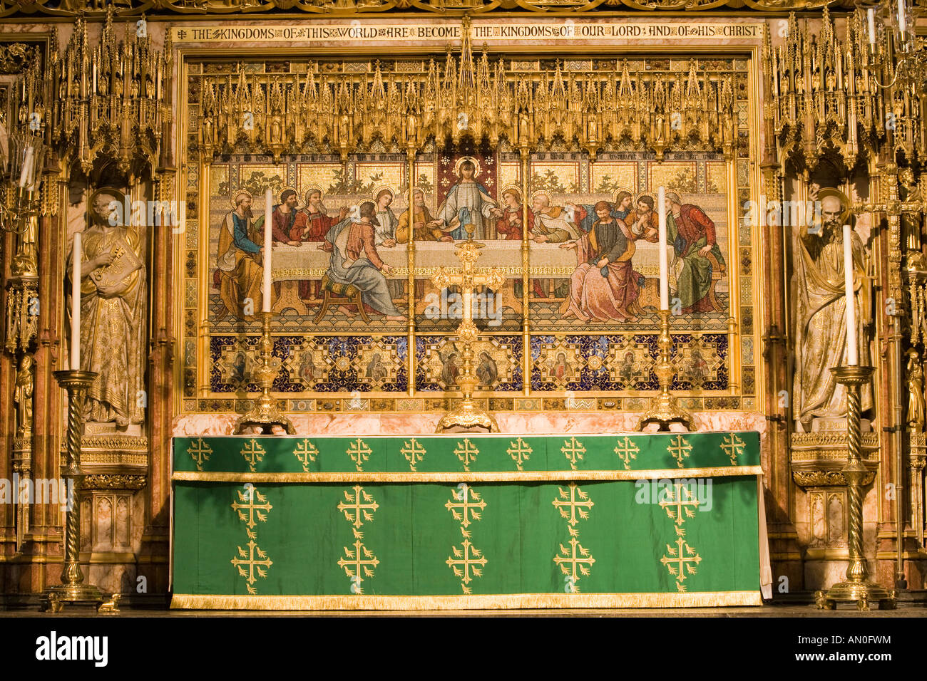 UK London Westminster Abbey Hochaltar viktorianischen gotischen Flügelaltar von Sir George ...