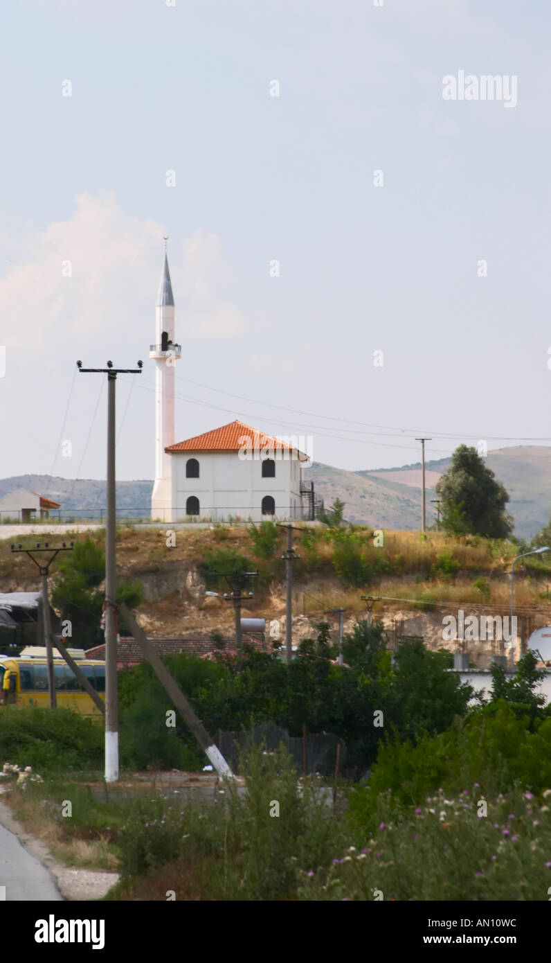 Eine Moschee im Dorf Poshnje Albanien, Balkan, Europa Stockfotografie ...