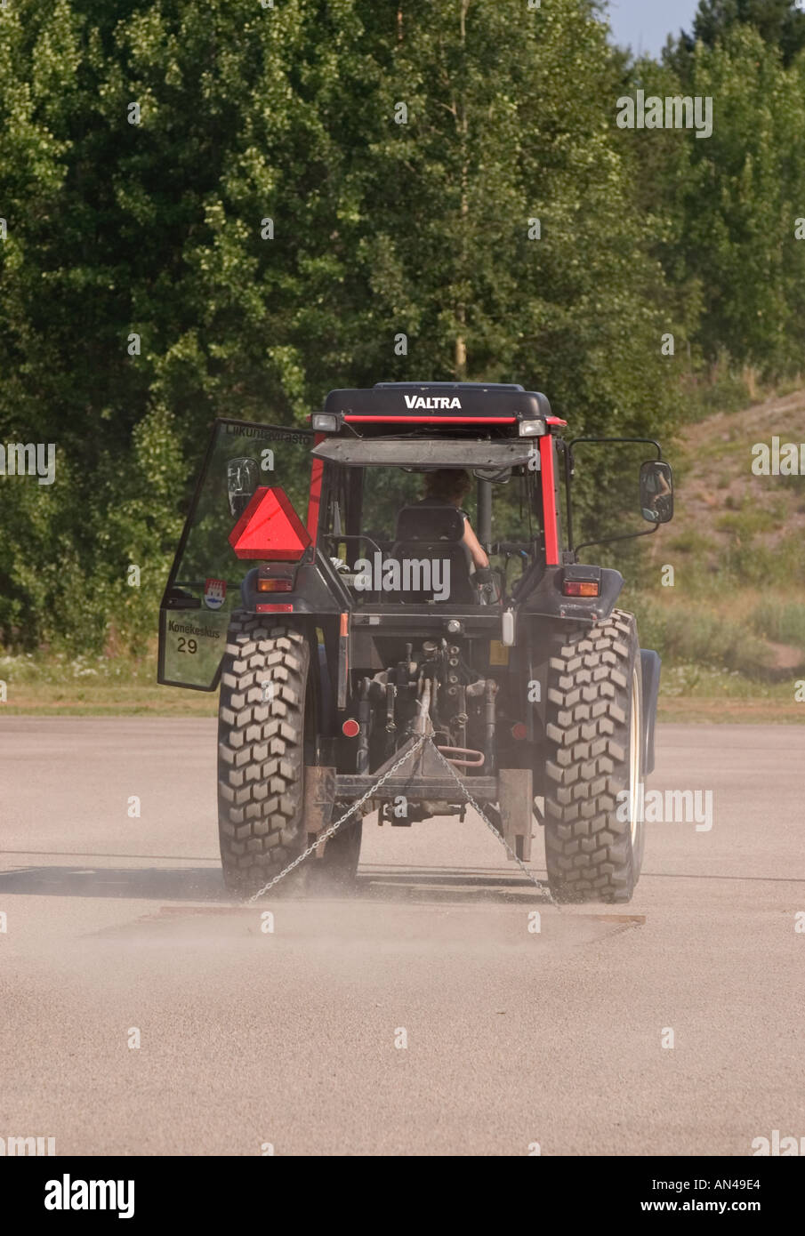 Valmet tractor -Fotos und -Bildmaterial in hoher Auflösung – Alamy