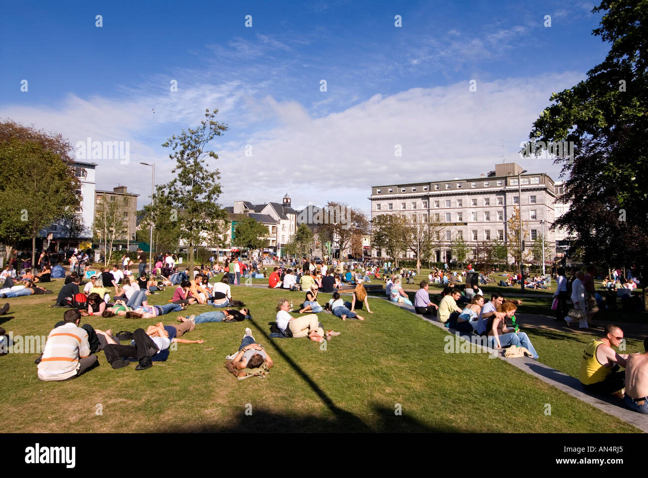 Eyre square of galway -Fotos und -Bildmaterial in hoher Auflösung – Alamy