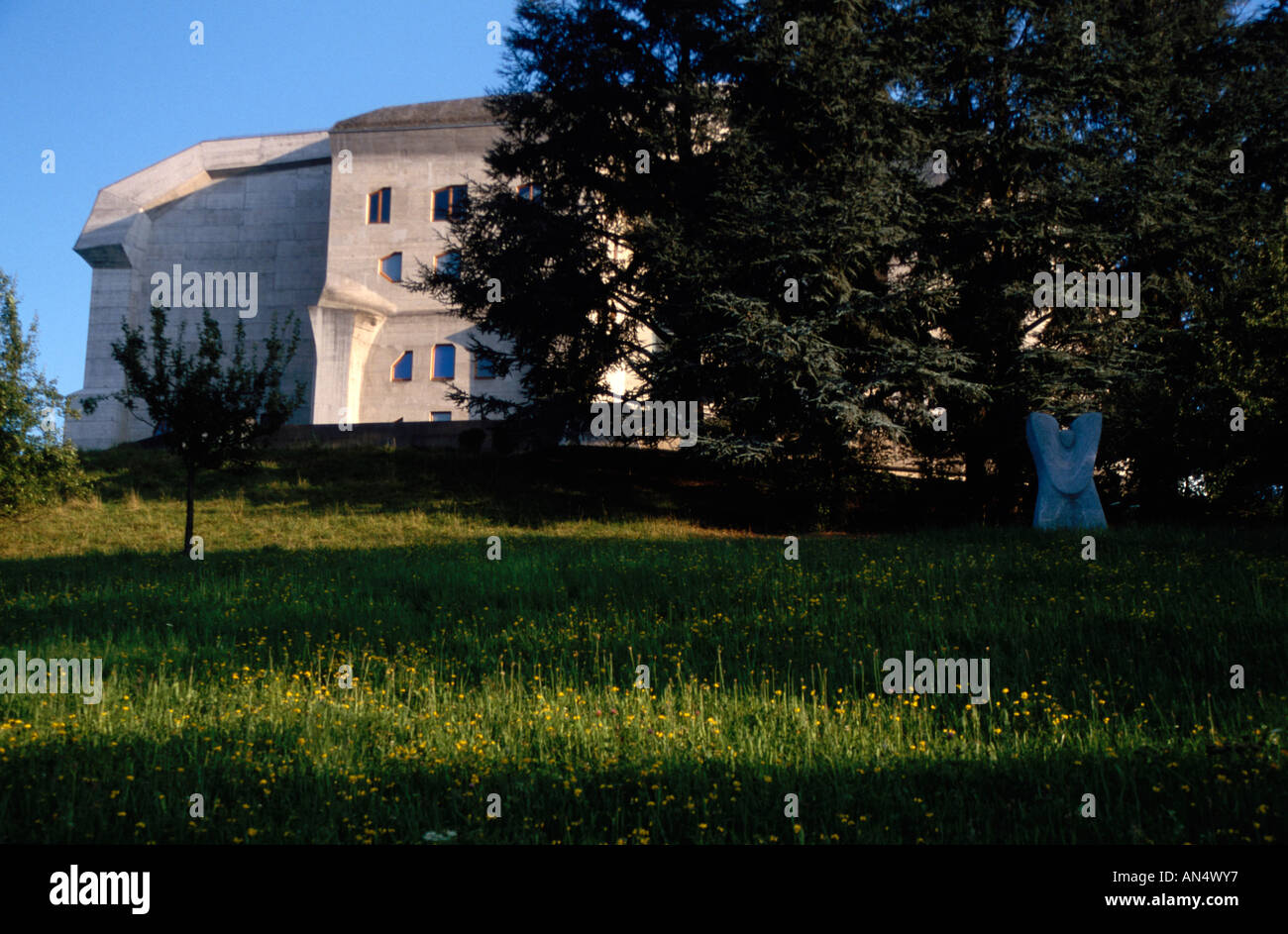 Goetheanum dornach exterior -Fotos und -Bildmaterial in hoher Auflösung ...